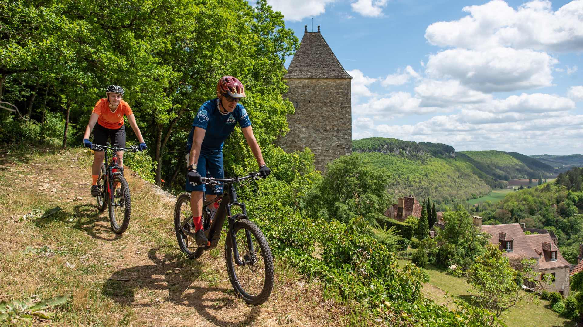 Faites une randonnée en VTT électrique au coeur de la Dordogne Faites une randonnée en VTT électrique au coeur de la Dordogne